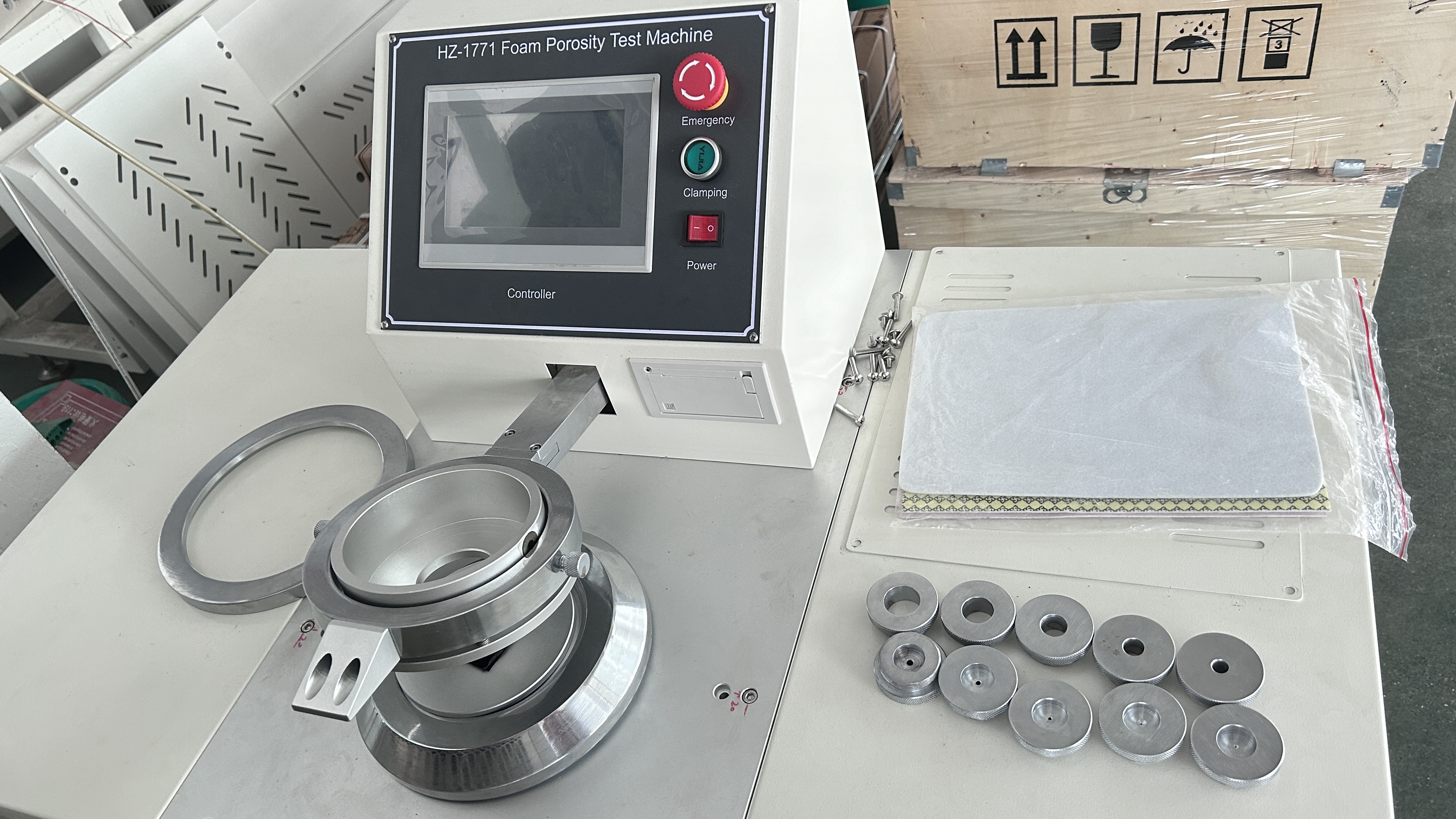ASTM D737-1996 Foam Porosity Test Machine-Dongguan Lixian Instrument ...